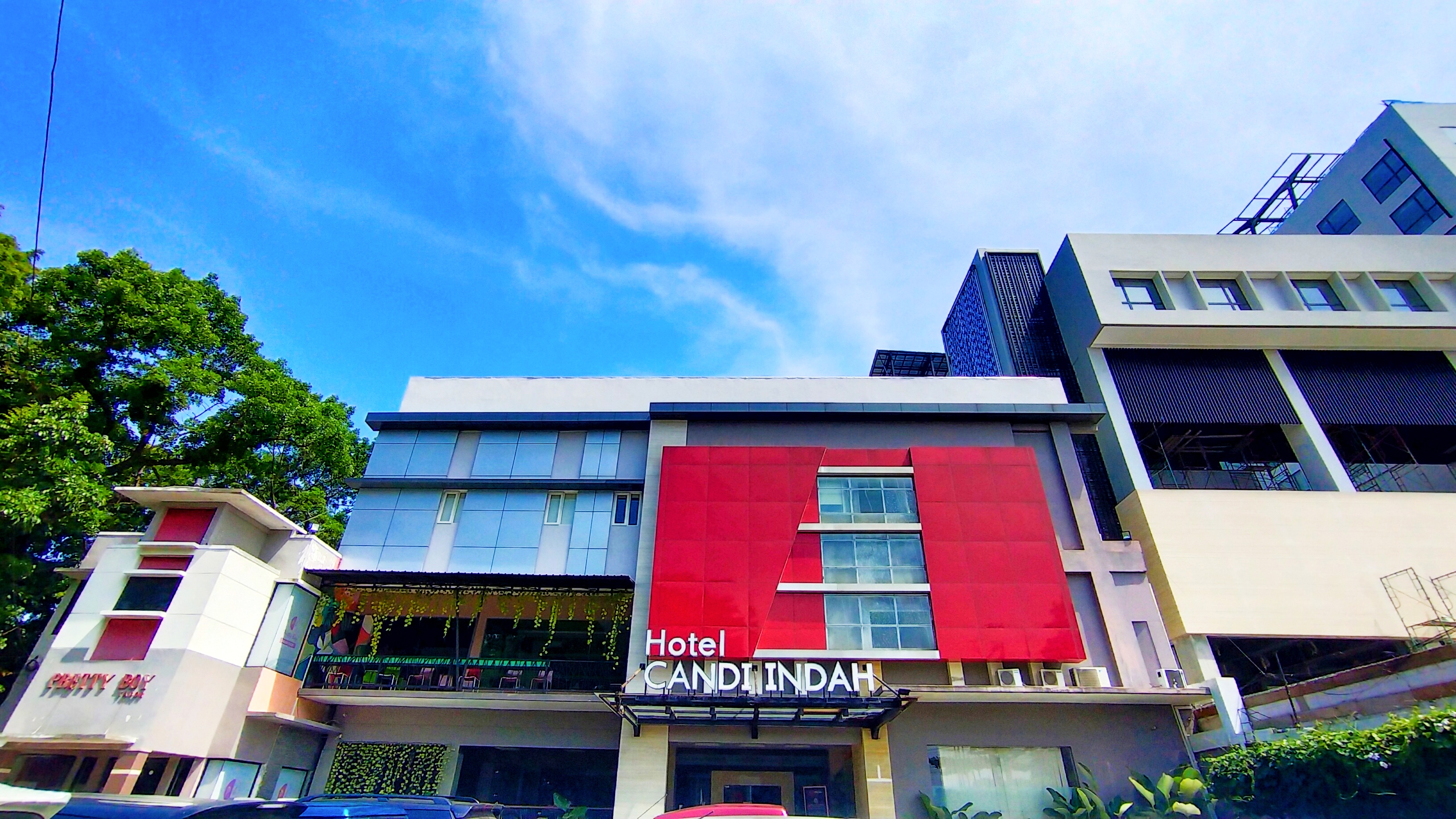 Hotel Candi Indah Semarang - Bookingina